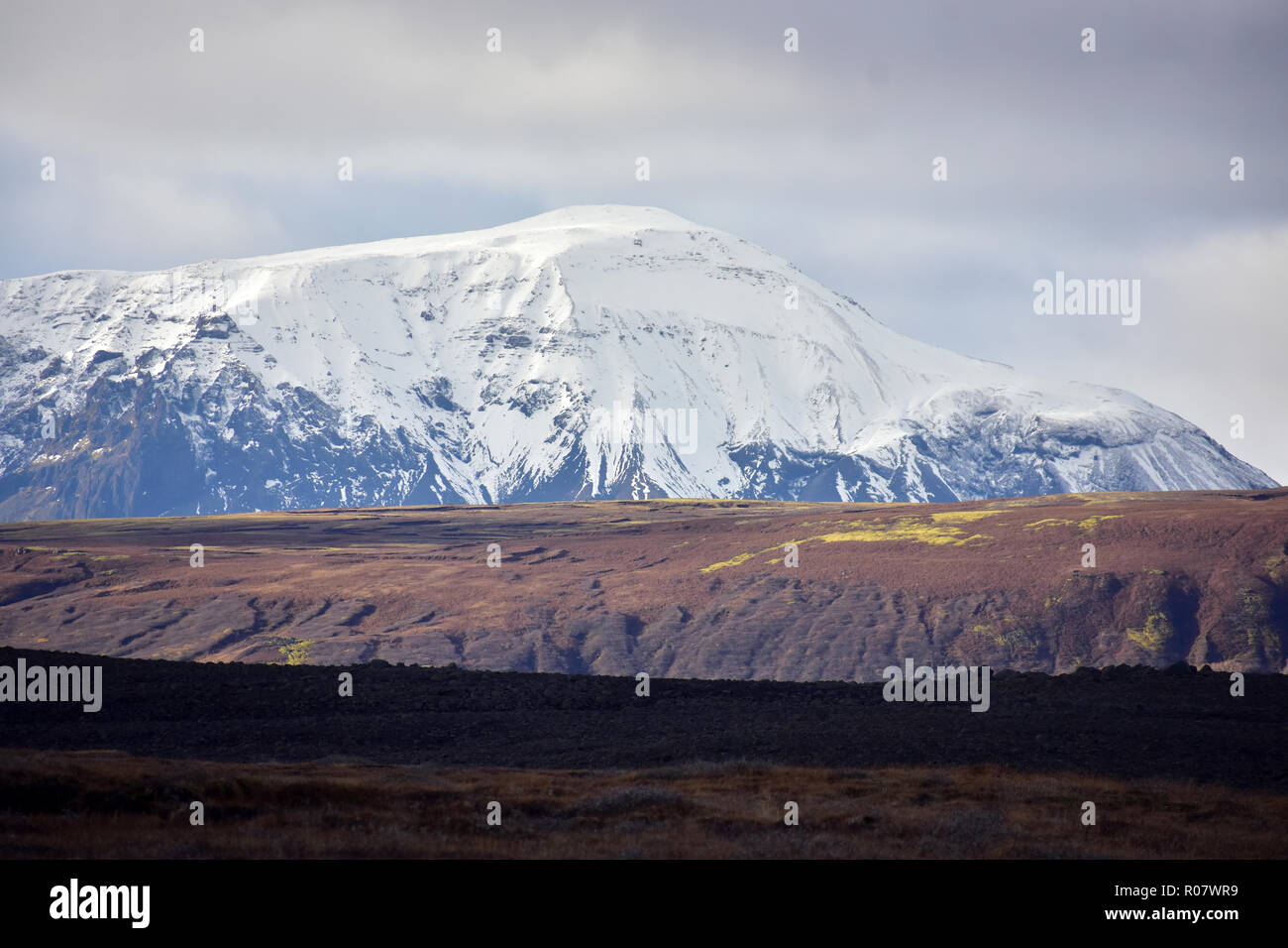 Icelandic mountain range hi-res stock photography and images - Alamy