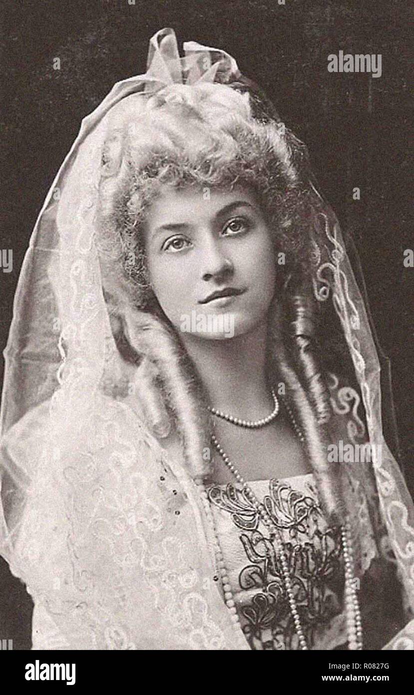 beautiful photo of a vintage victorian lady in period costume dress ...