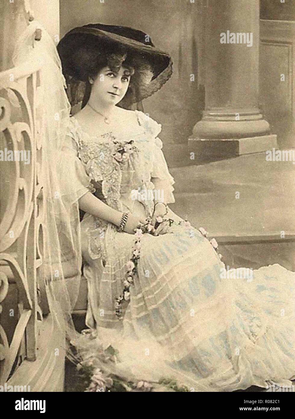 beautiful photo of a vintage victorian lady in period costume dress ...