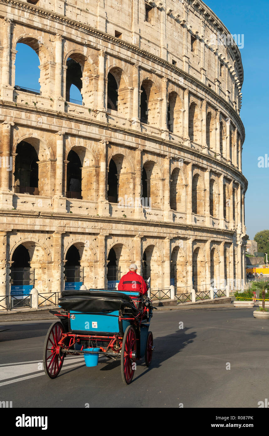 Roman horse carriage hi-res stock photography and images - Alamy