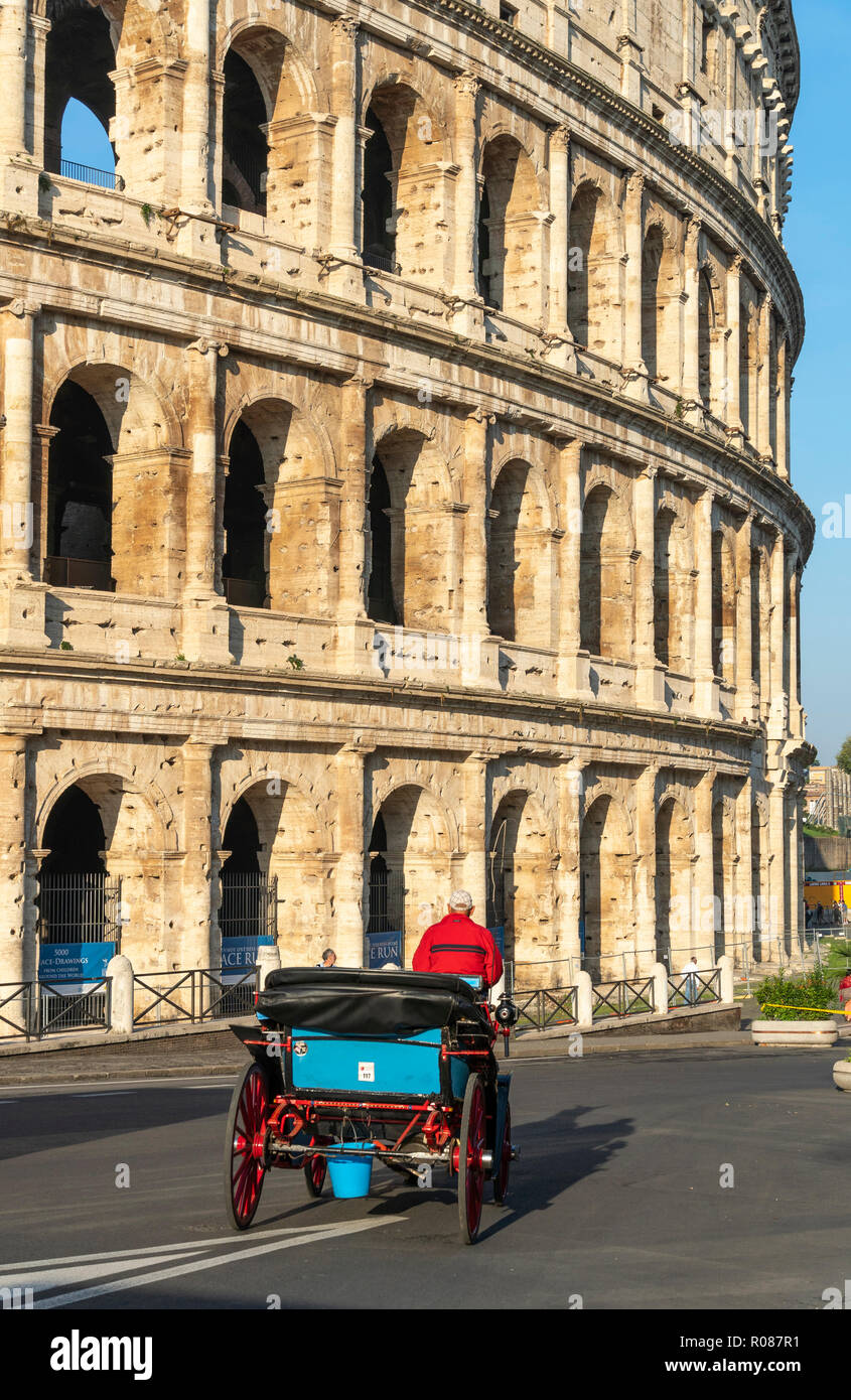Roman horse carriage hi-res stock photography and images - Alamy