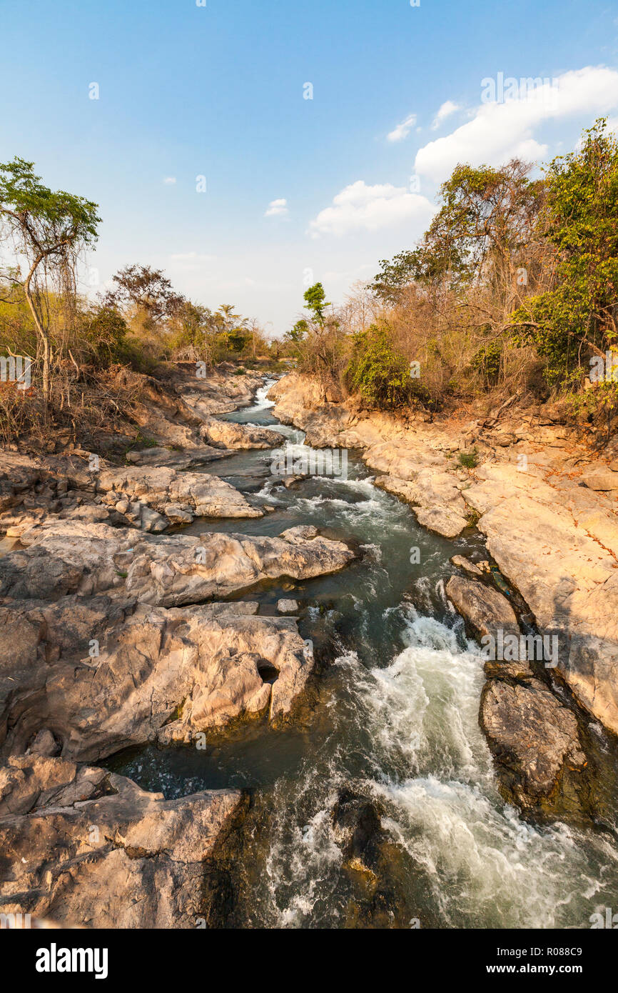 Li phi waterfall hi-res stock photography and images - Alamy