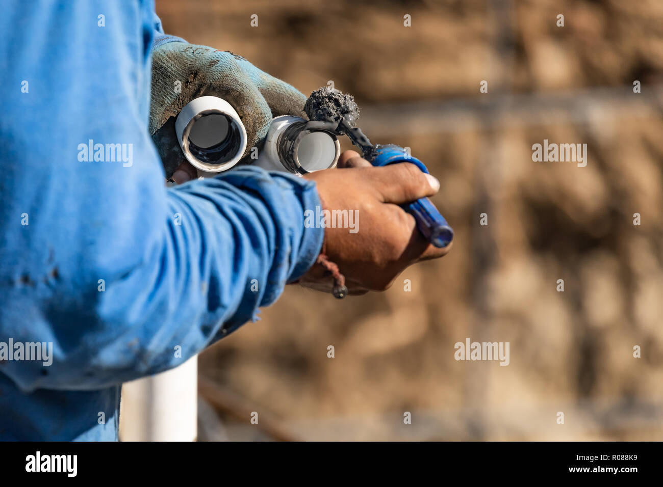 Applying pipe cleaner hi-res stock photography and images - Alamy