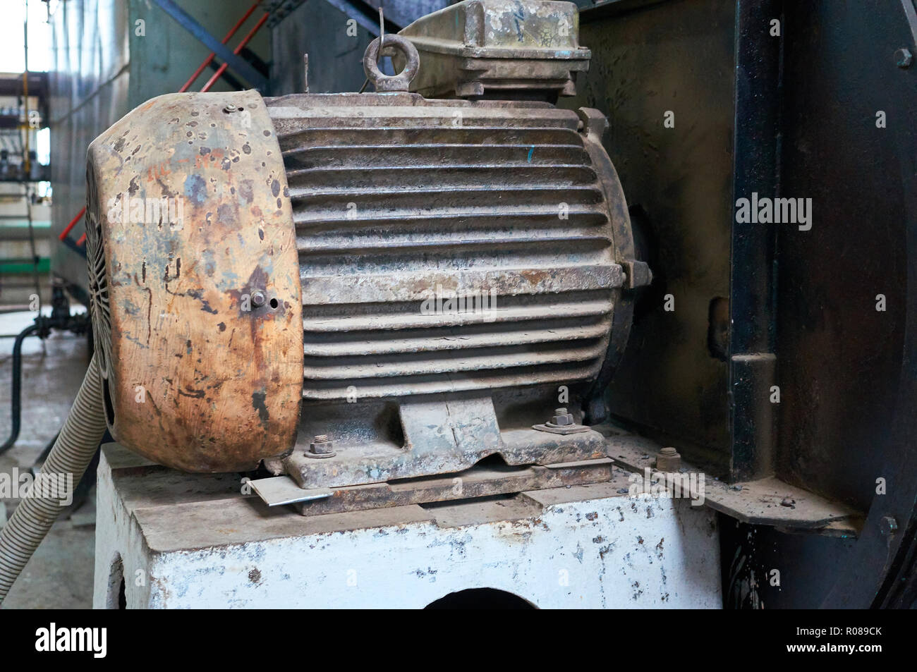 Electric scrap metal hi-res stock photography and images - Alamy