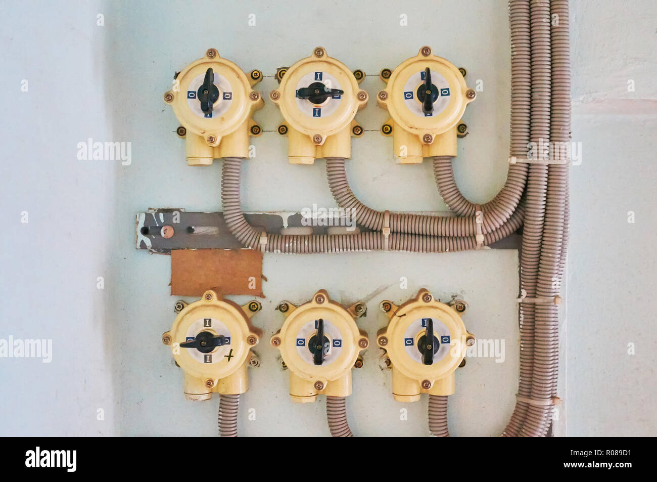 Electric switches hi-res stock photography and images - Alamy