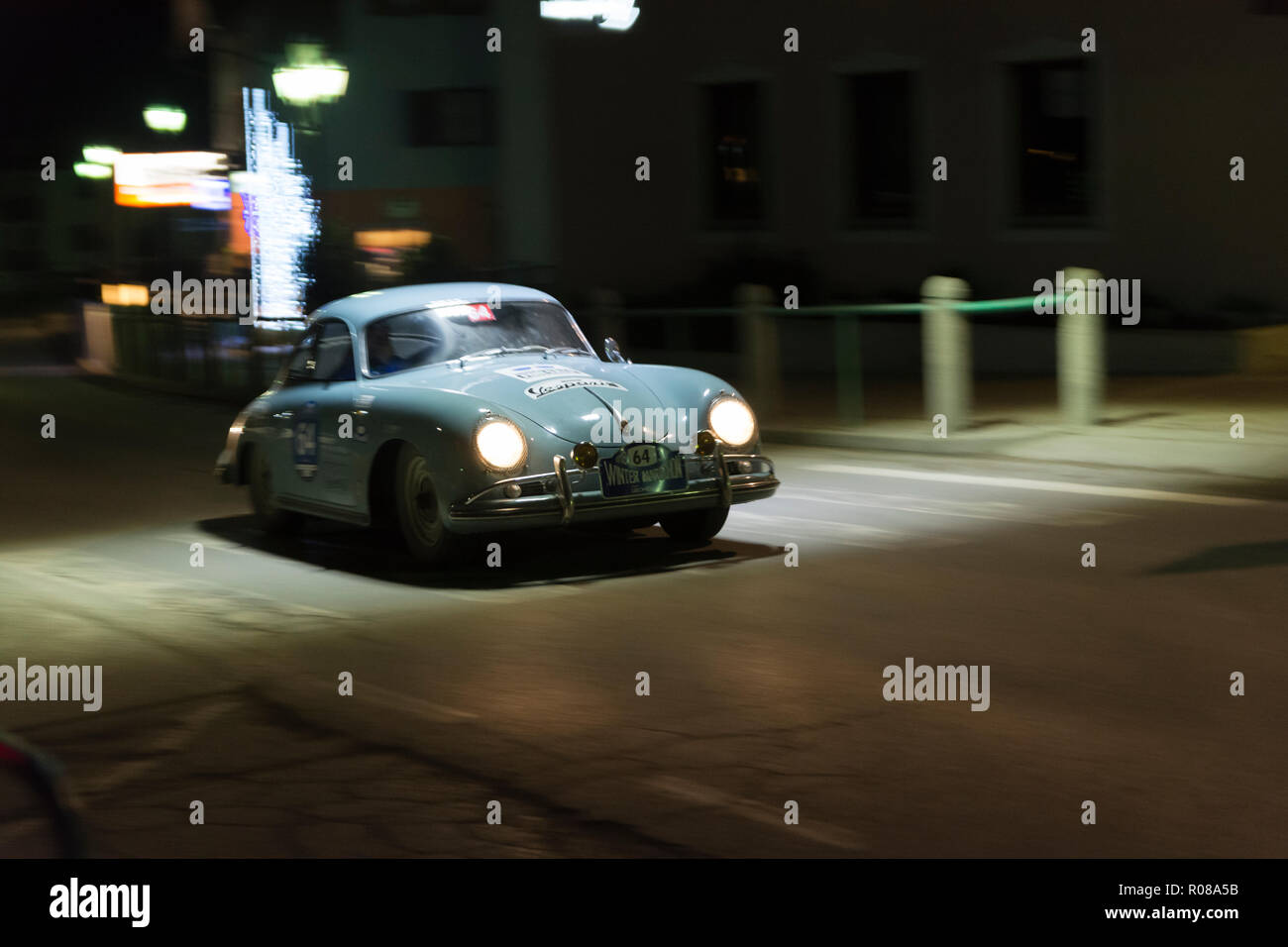 Guida veloce hi-res stock photography and images - Alamy