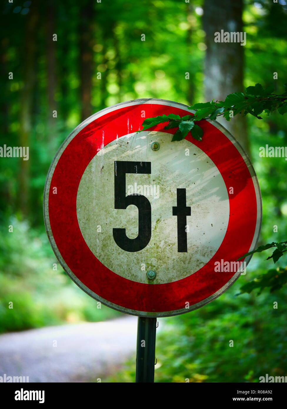 Weight Limit Stock Photos & Weight Limit Stock Images - Alamy