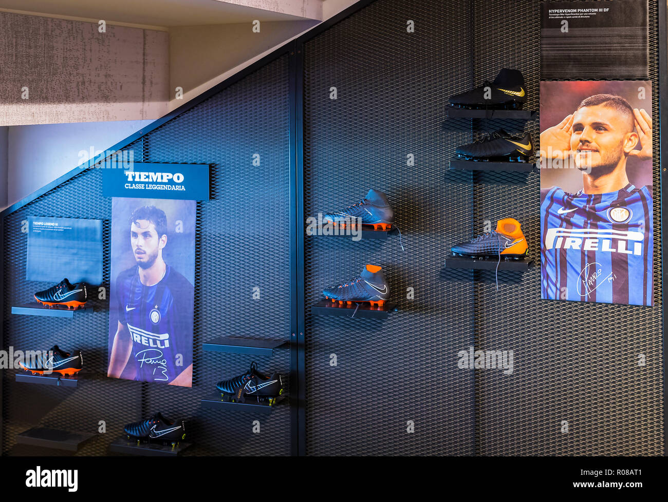 Inter football club store hi-res stock photography and images - Alamy