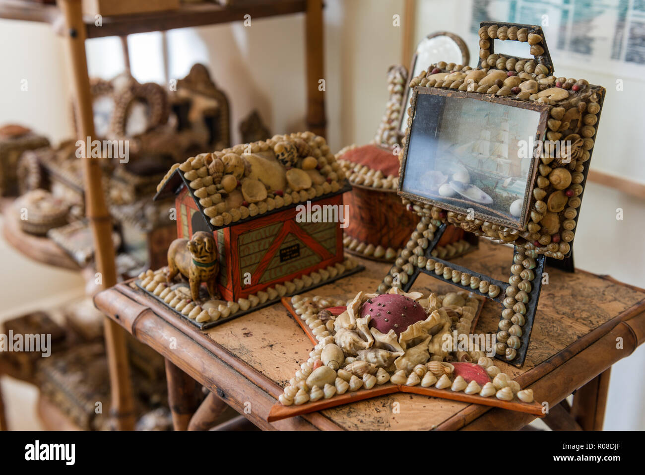 Seashell building hi-res stock photography and images - Alamy