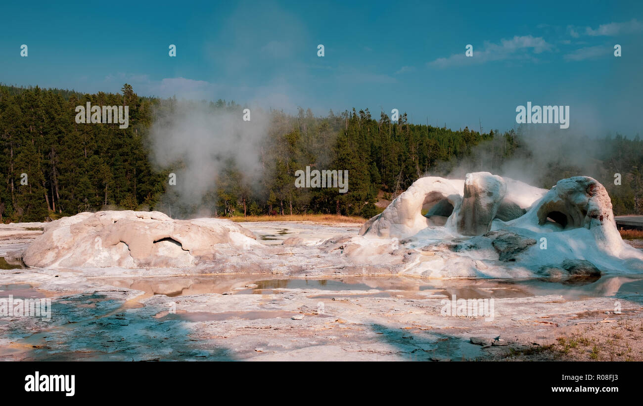 Geyser boiling hi-res stock photography and images - Alamy