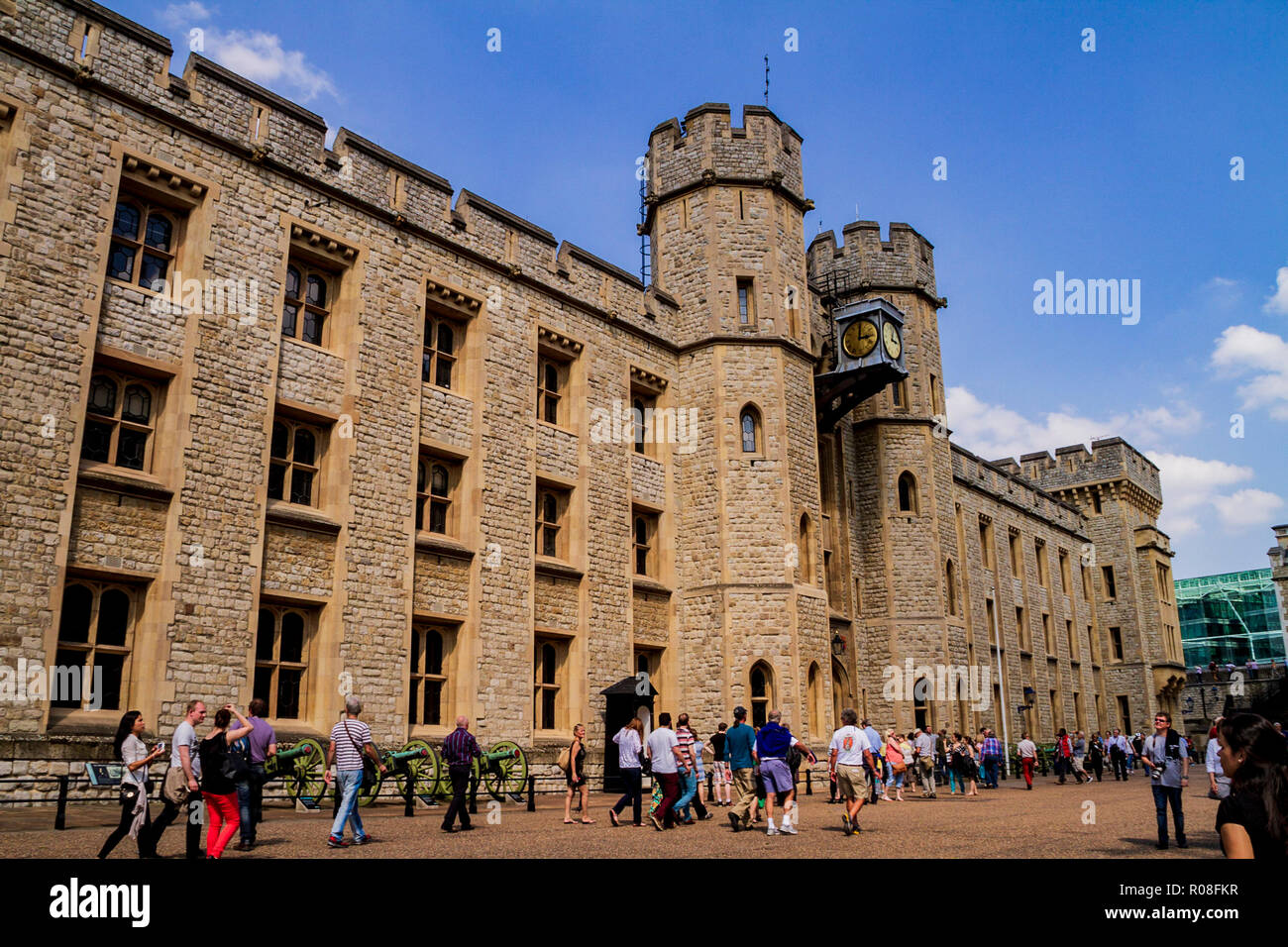 Tower of London facade on a sunny day Stock Photo - Alamy