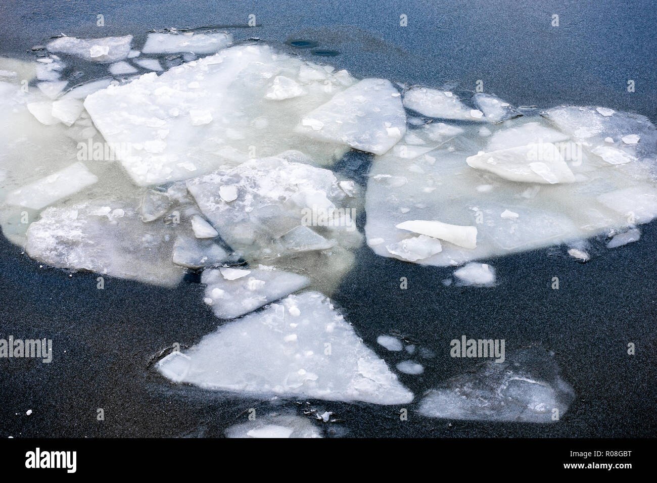 Accumulated ice hi-res stock photography and images - Alamy