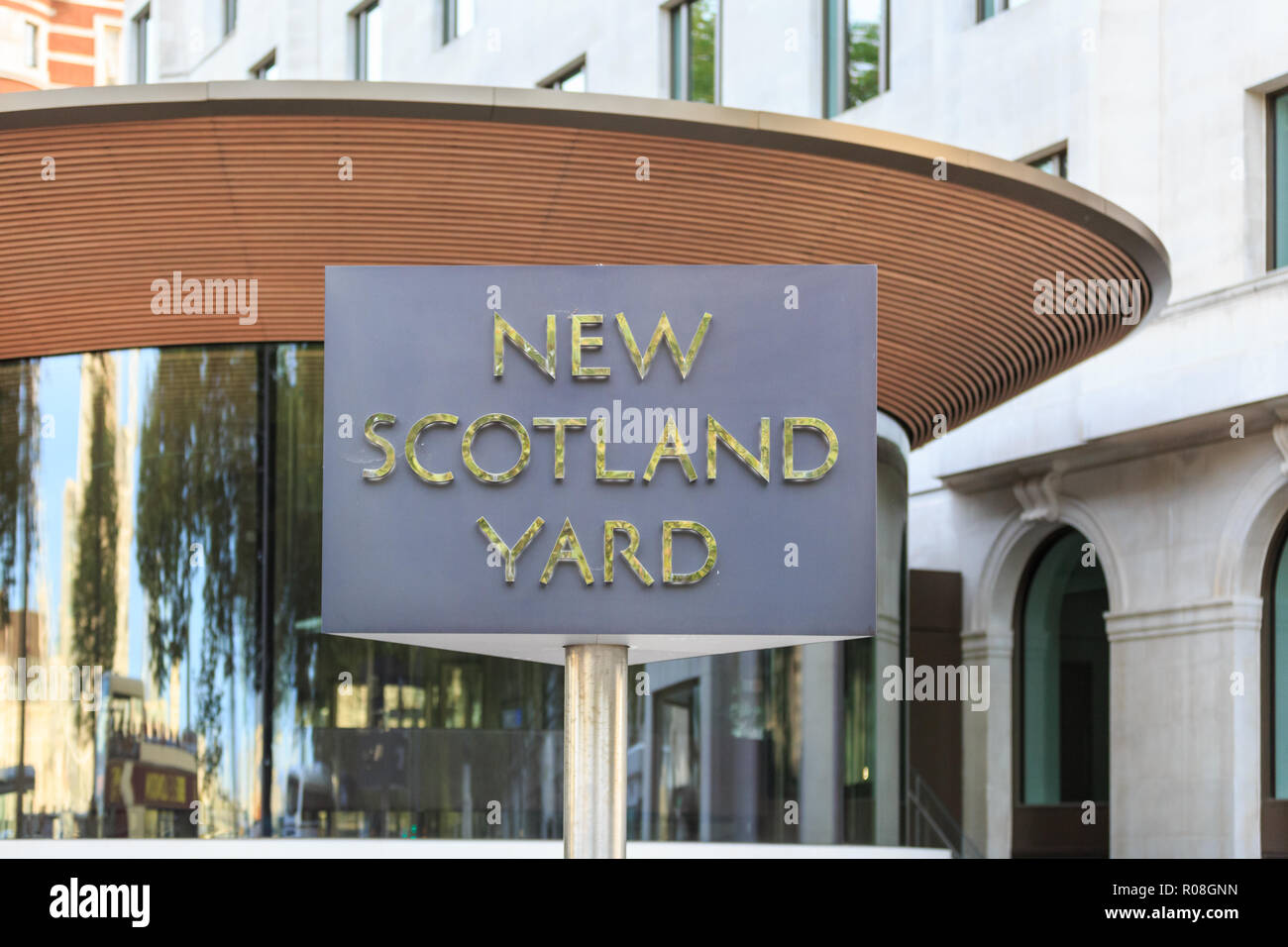 Police scotland logo hi-res stock photography and images - Alamy