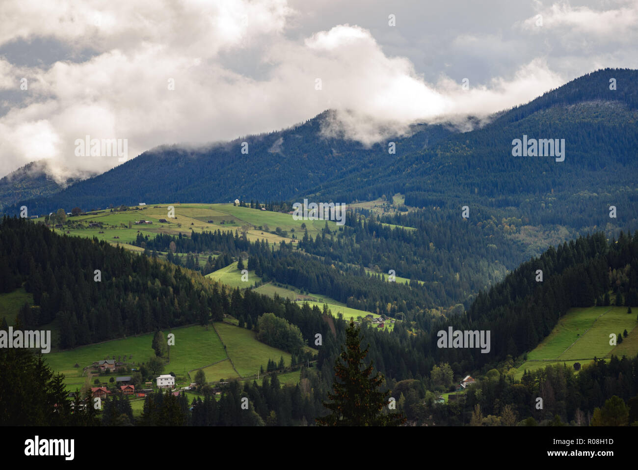 Fog spreads over river hi-res stock photography and images - Alamy
