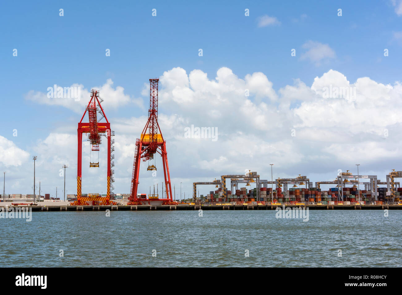 Container loading cranes at container terminal, Brisbane River ...