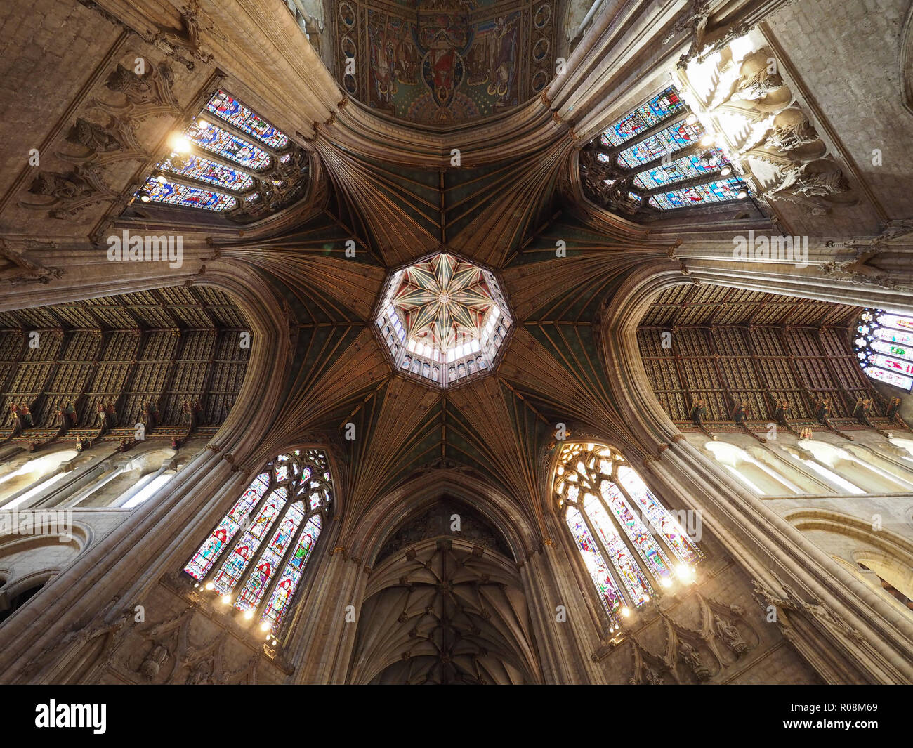 Ely cathedral interior hi-res stock photography and images - Alamy