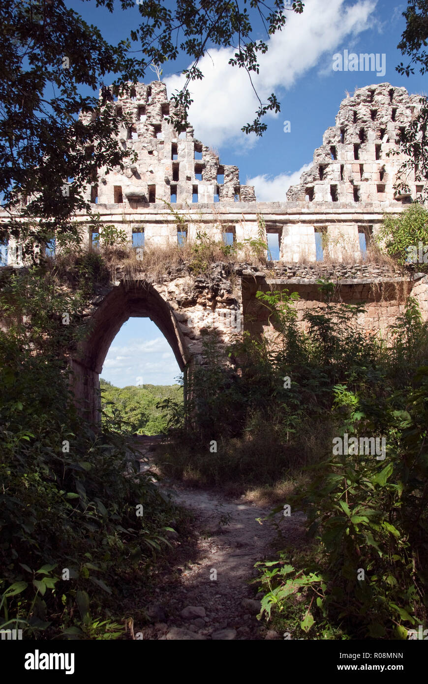 Mexican feature architecture hi-res stock photography and images - Alamy