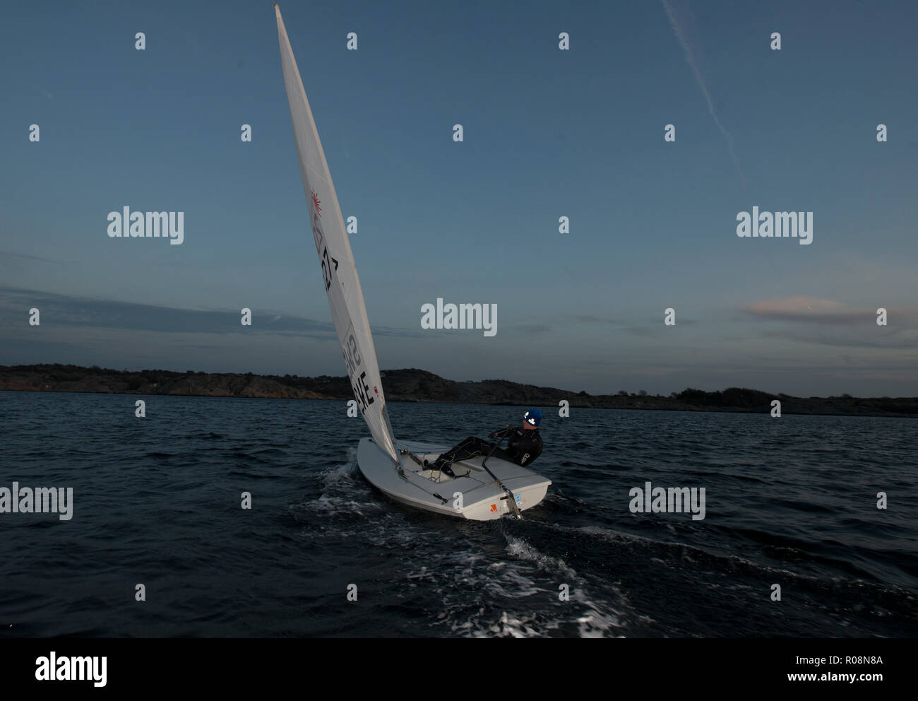 Sailing, wind, sails, wingsails, kites, craft, surface of the water ...