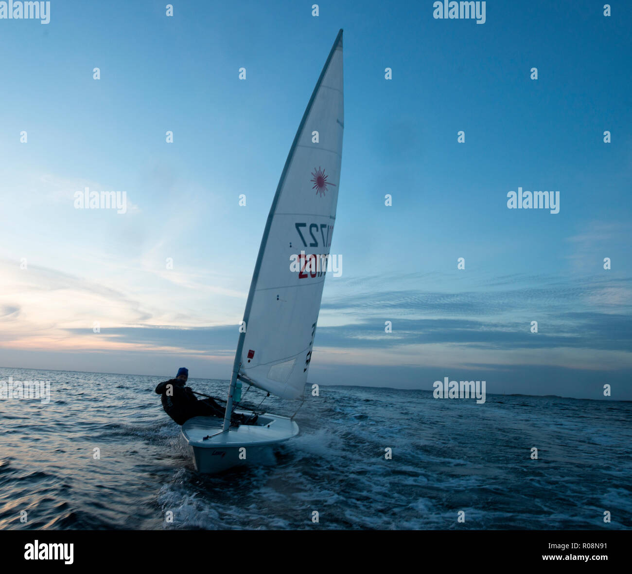 Sailing, wind, sails, wingsails, kites, craft, surface of the water ...