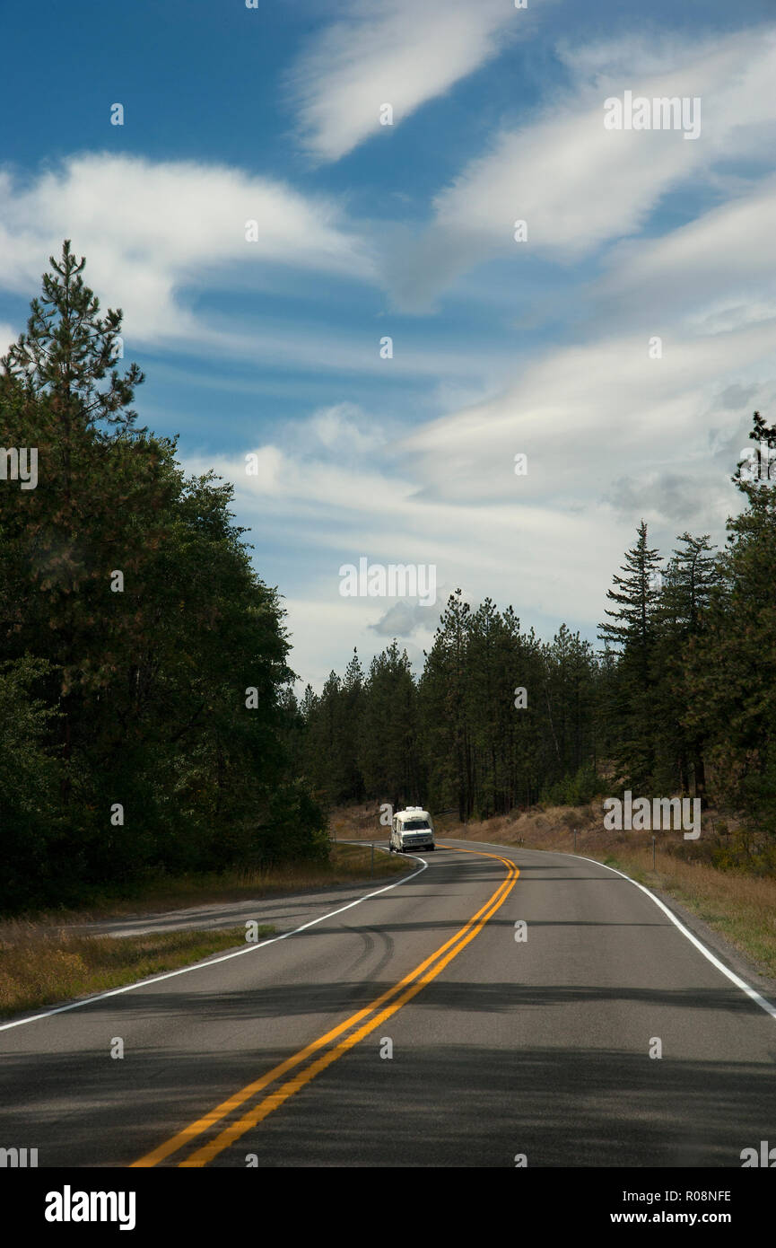 Camper in the forest hi-res stock photography and images - Alamy