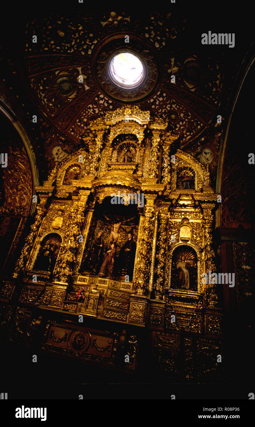 NOT 574668 ECUADOR QUITO The Gold Altar La Compania Church Stock Photo ...
