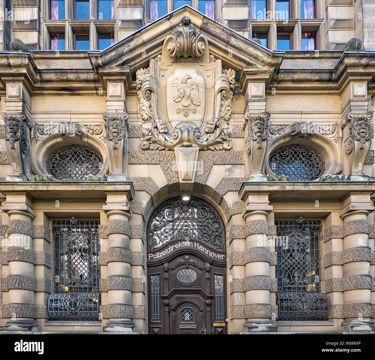 Waterloo square hi-res stock photography and images - Alamy