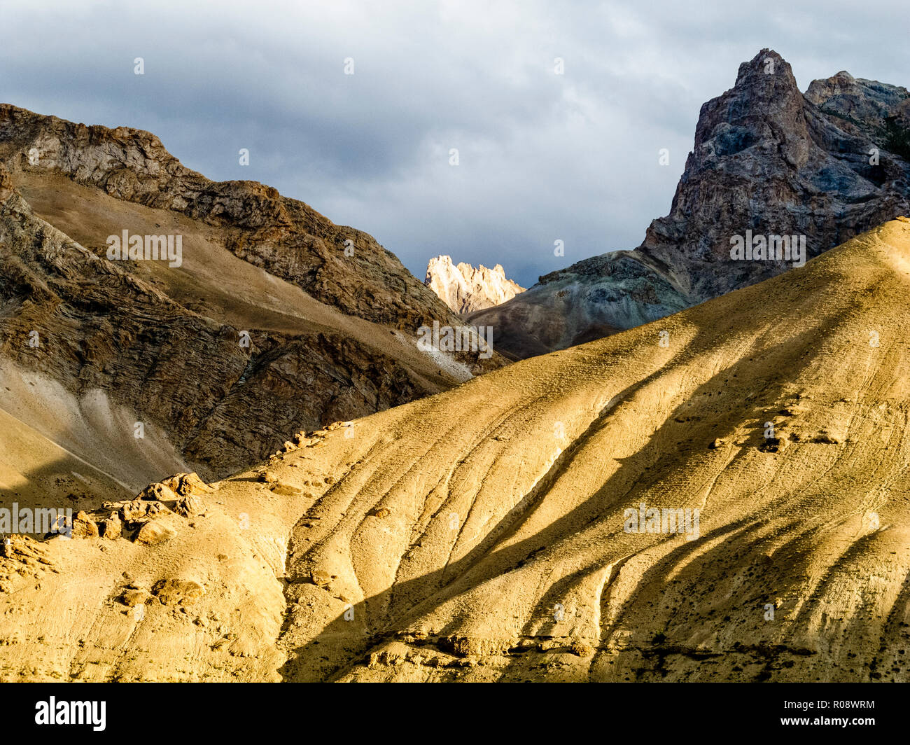 Ladakh mountain hi-res stock photography and images - Alamy
