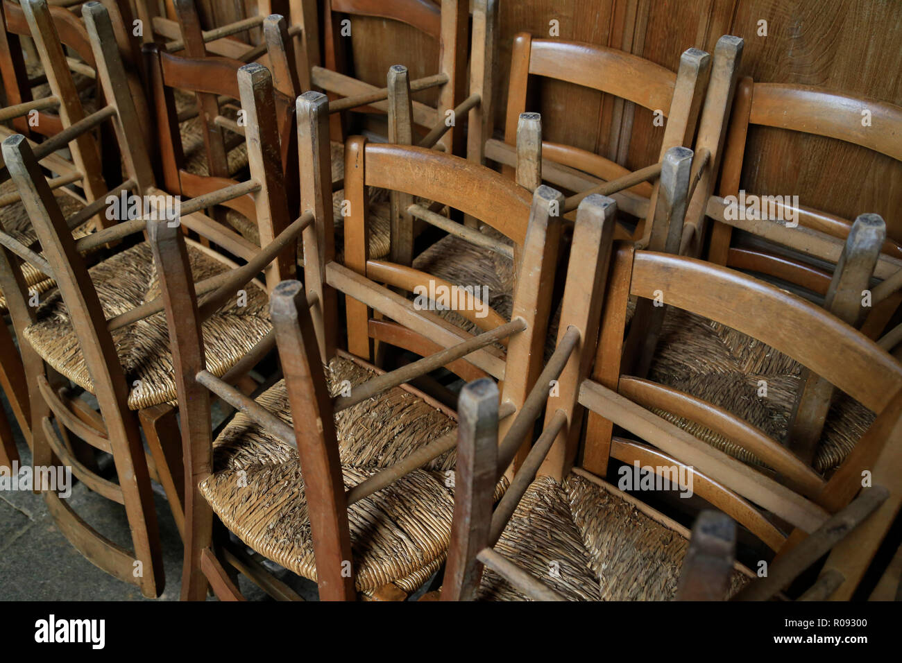 School assembly chairs hi-res stock photography and images - Alamy