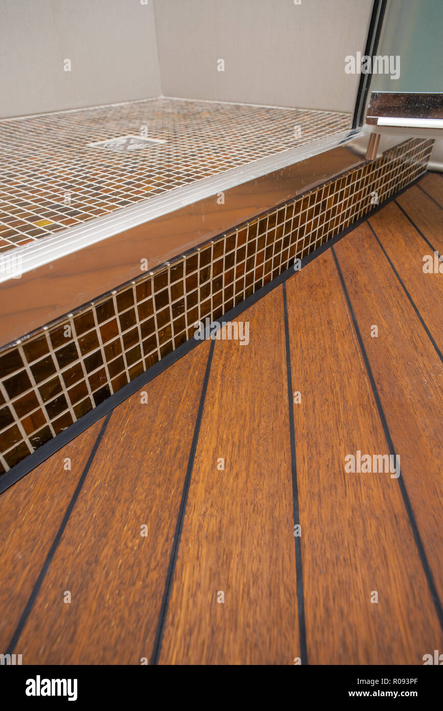 Parquet ceramic tiles hi-res stock photography and images - Alamy