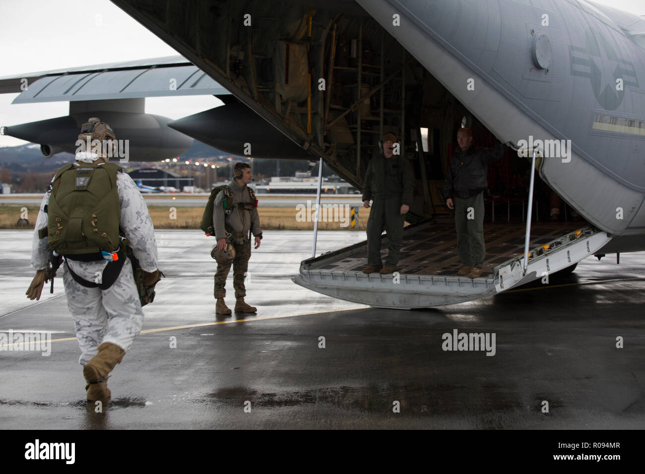 2nd Reconnaissance Battalion High Resolution Stock Photography and ...