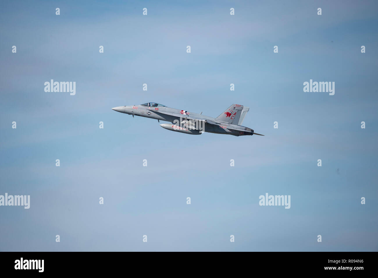 Carrier strike group ten csg 10 hi-res stock photography and images - Alamy