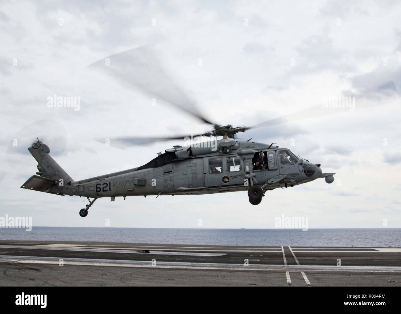 181101-N-WS915-0378 PHILIPPINE SEA (Nov. 1, 2018) An MH-60S Sea Hawk ...
