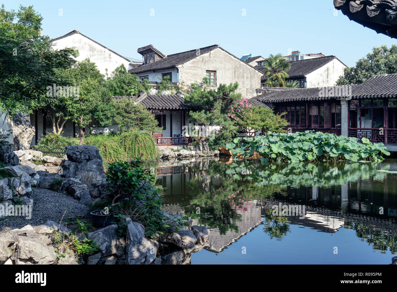Suzhou garden, traditional architecture Stock Photo - Alamy