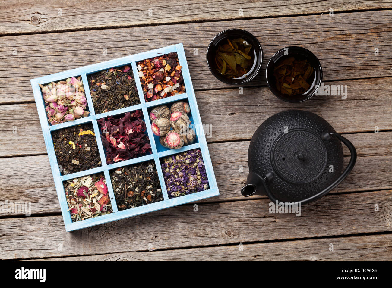 Chinese Red Tea Box High Resolution Stock Photography and Images - Alamy