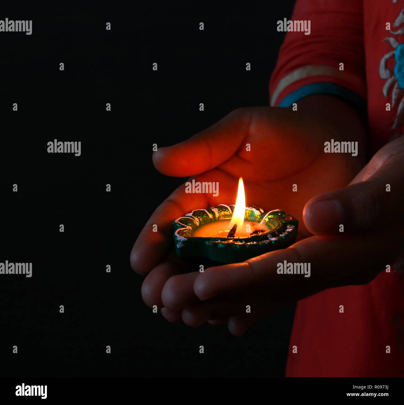 Deepavali diya hi-res stock photography and images - Alamy