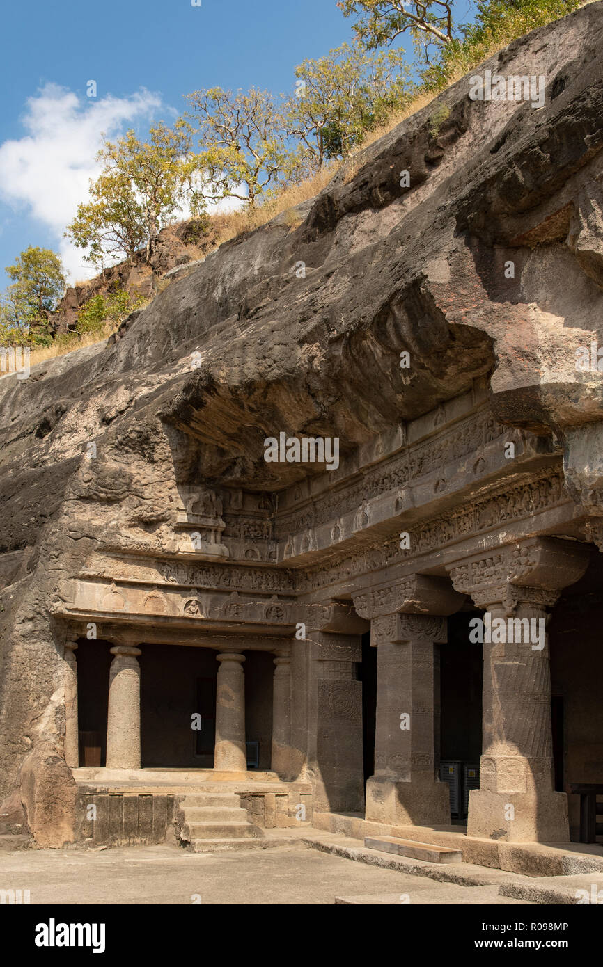 Ajanta cave 1 hi-res stock photography and images - Alamy