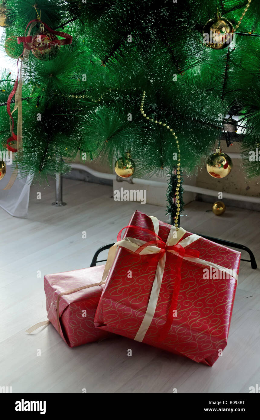 Closeup christmas present hi-res stock photography and images - Alamy