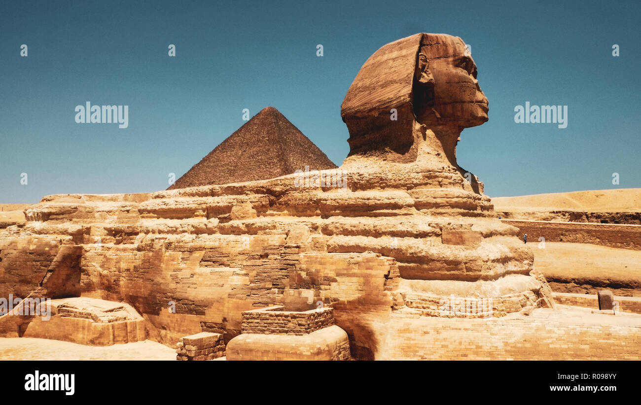 Grand pyramid of giza hi-res stock photography and images - Alamy