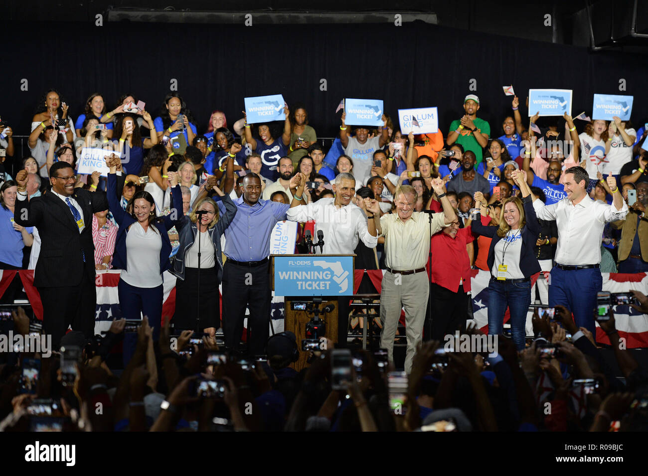 Mary barzee flores hi-res stock photography and images - Alamy