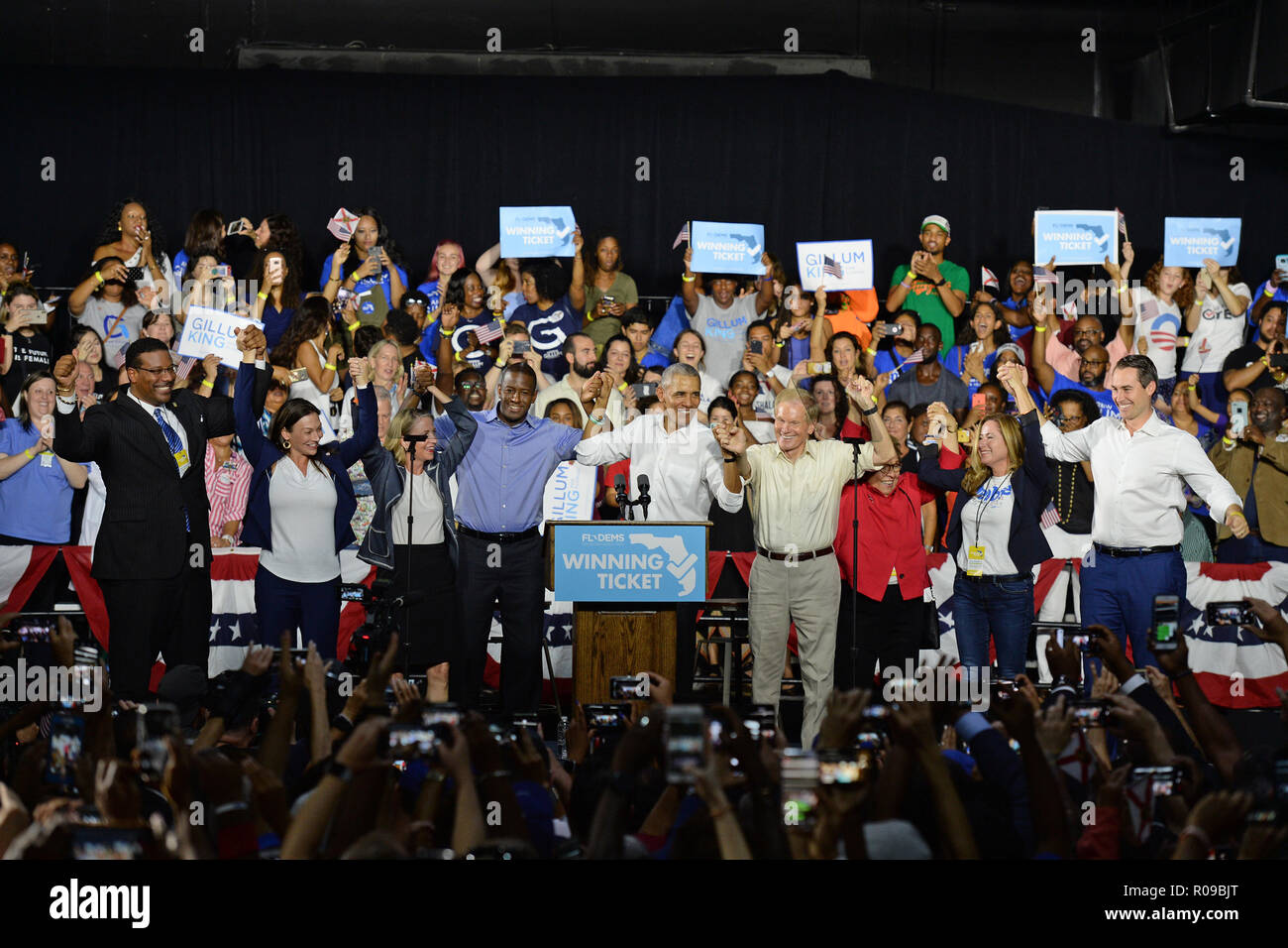 Mary barzee flores hi-res stock photography and images - Alamy