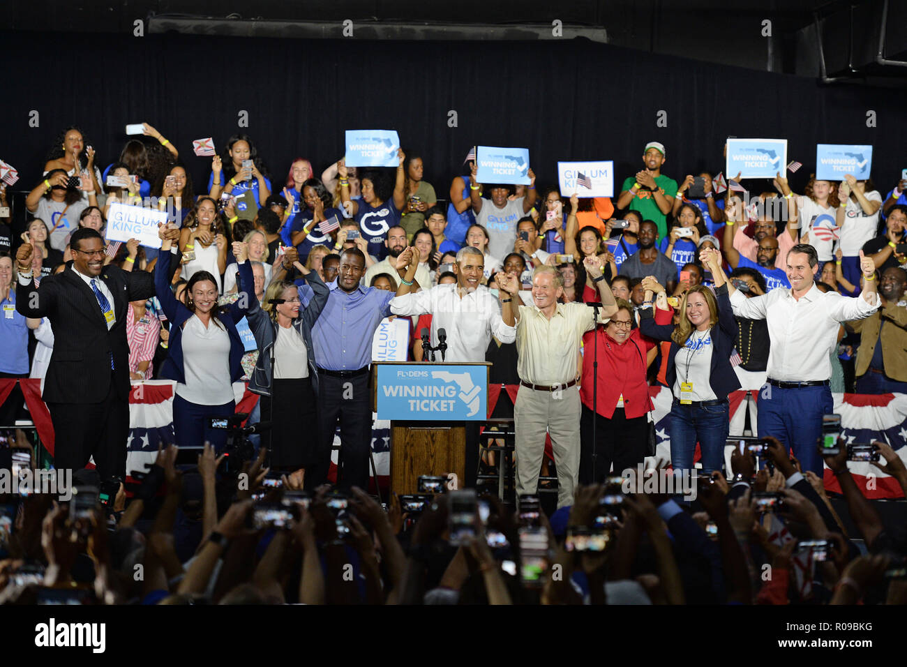 Mary barzee flores hi-res stock photography and images - Alamy