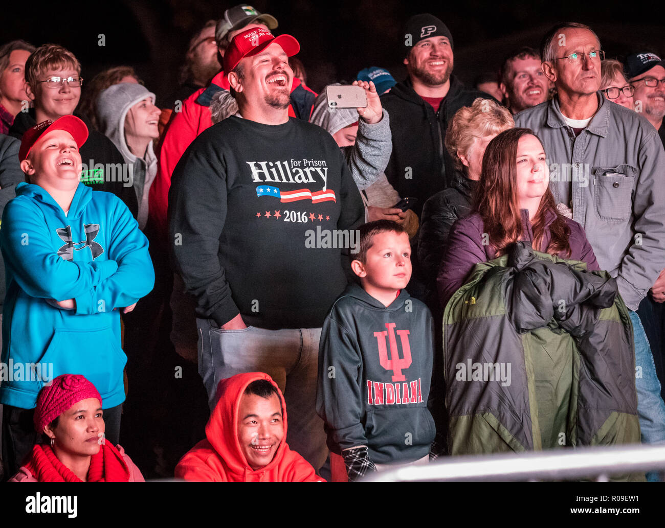 Indianapolis, USA. 2nd Nov. 2018. Trump fans watch rally for Republican ...