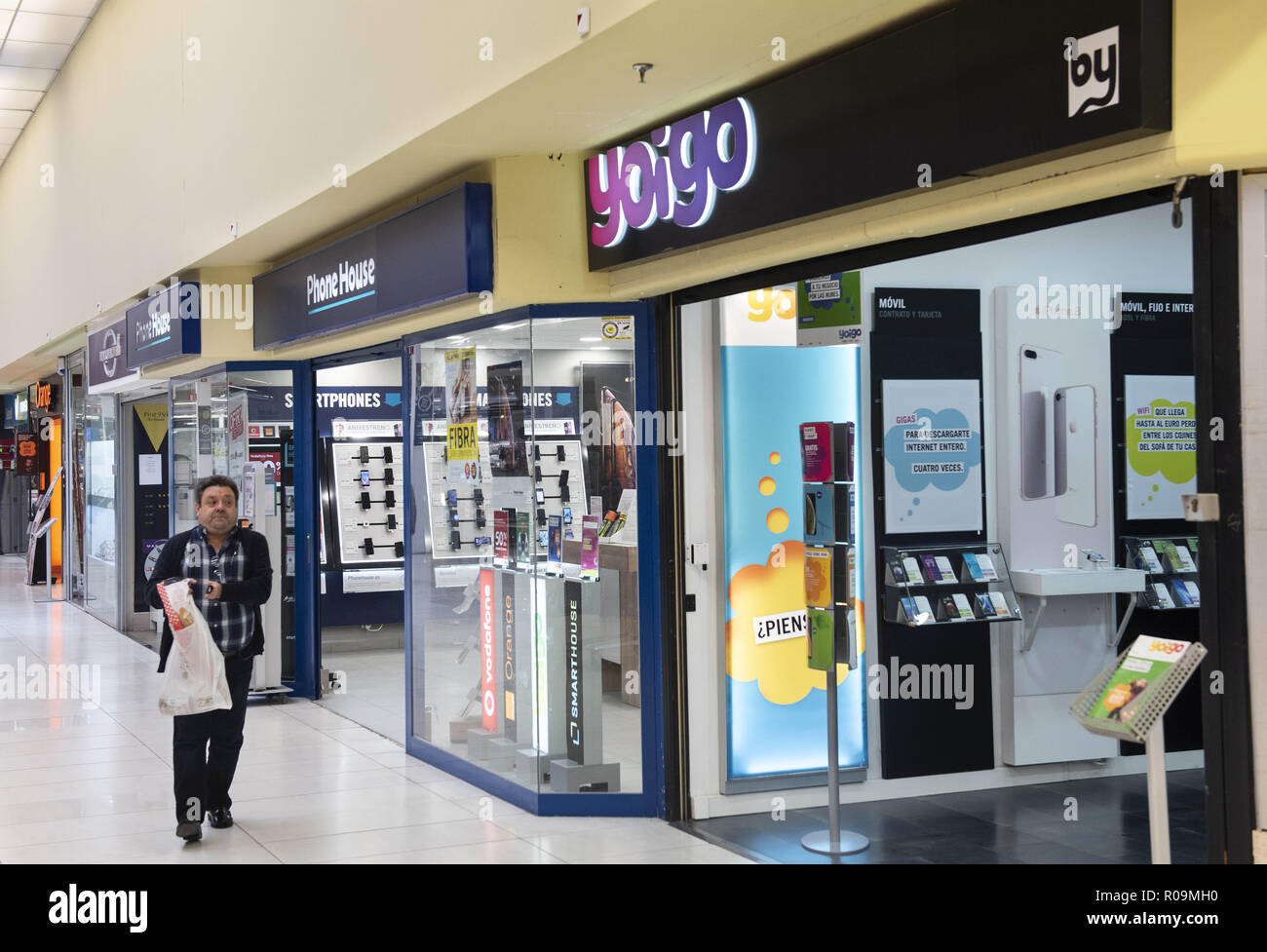 Yoigo hi-res stock photography and images - Alamy