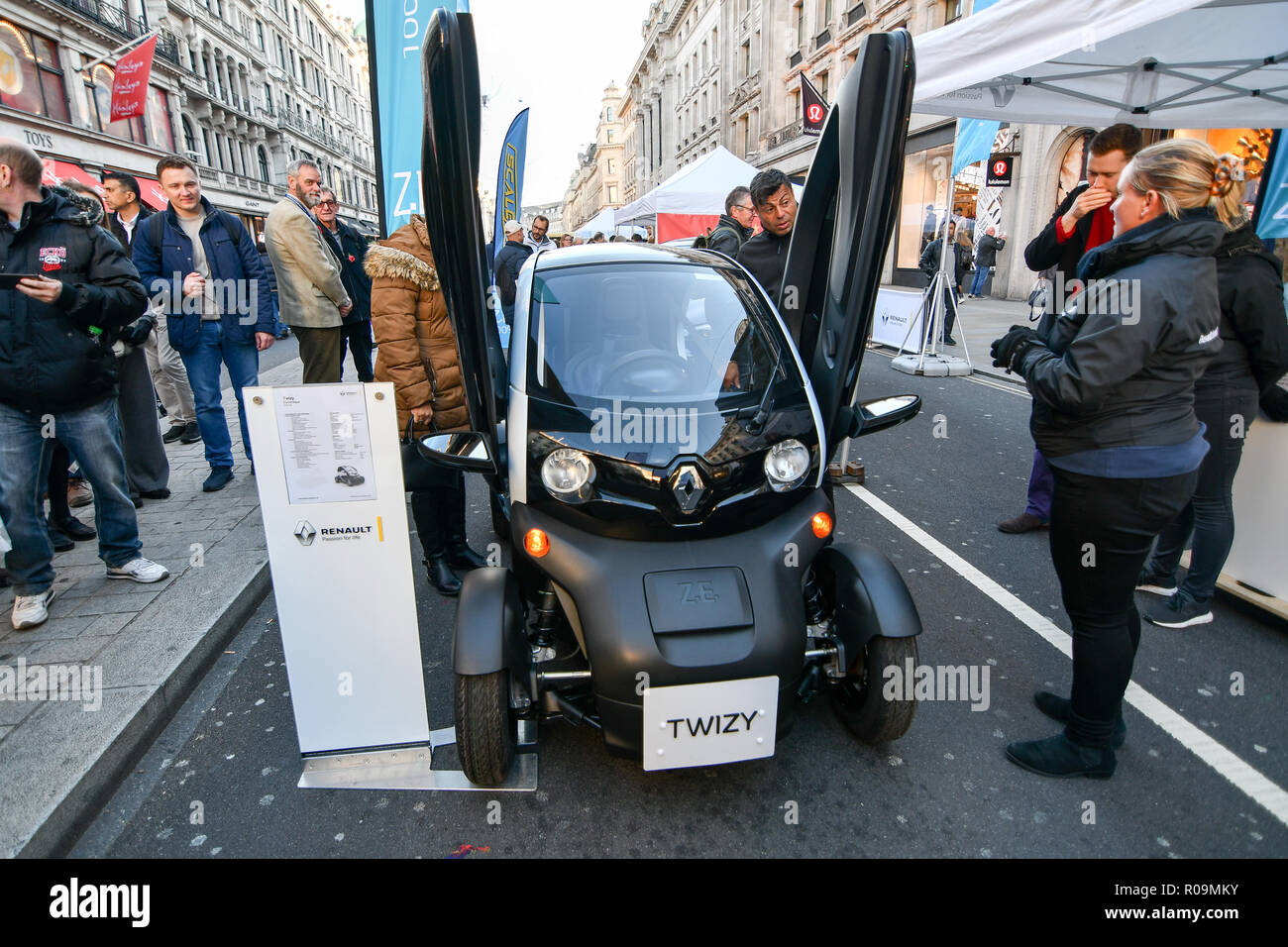 Harrods fire hi-res stock photography and images - Alamy