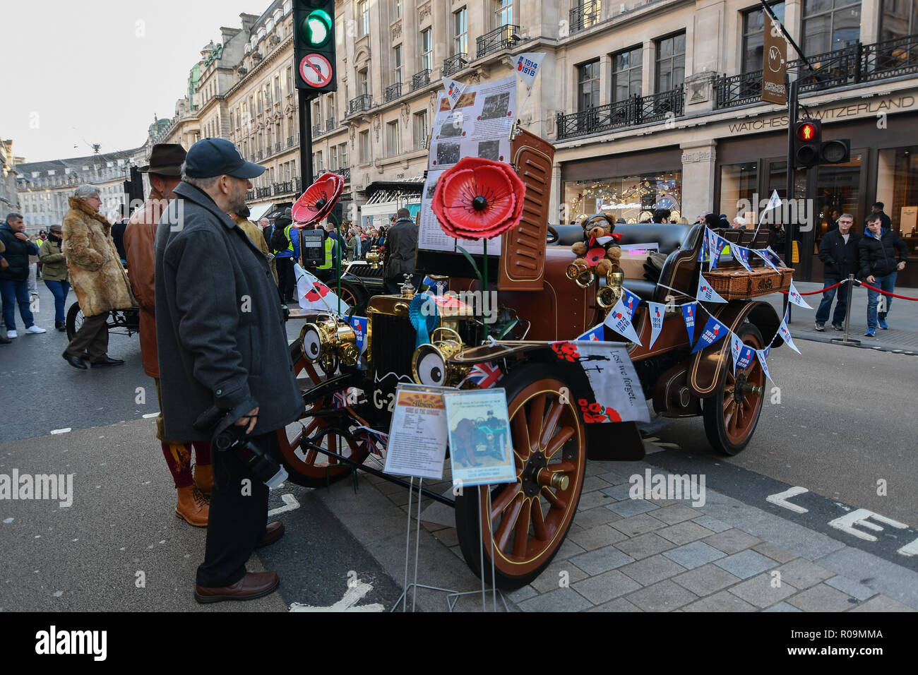 Harrods fire hi-res stock photography and images - Alamy