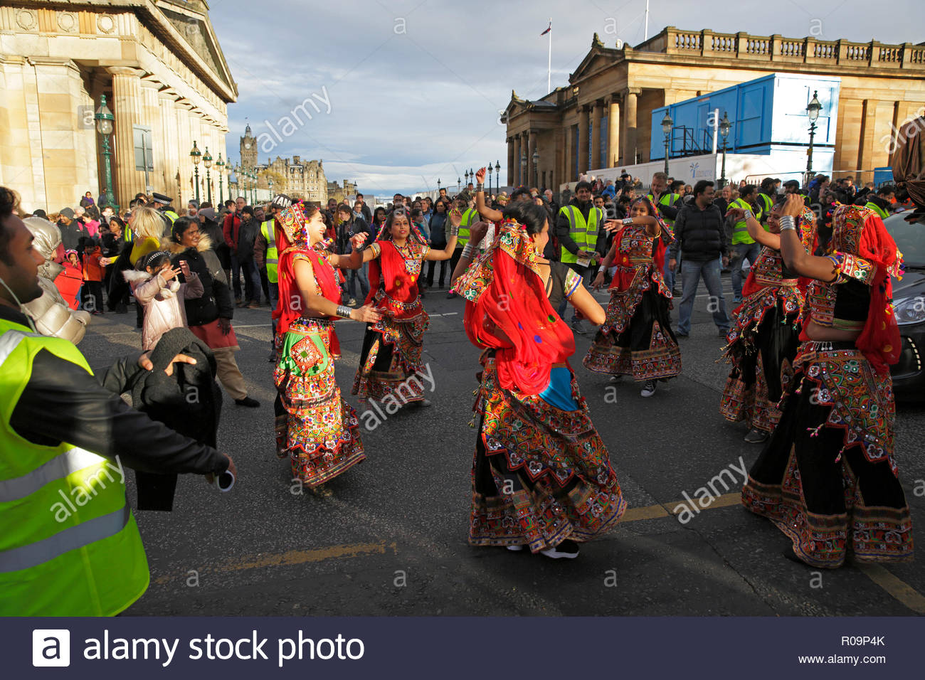 Diwali indian cultural festival costume hi-res stock photography and ...