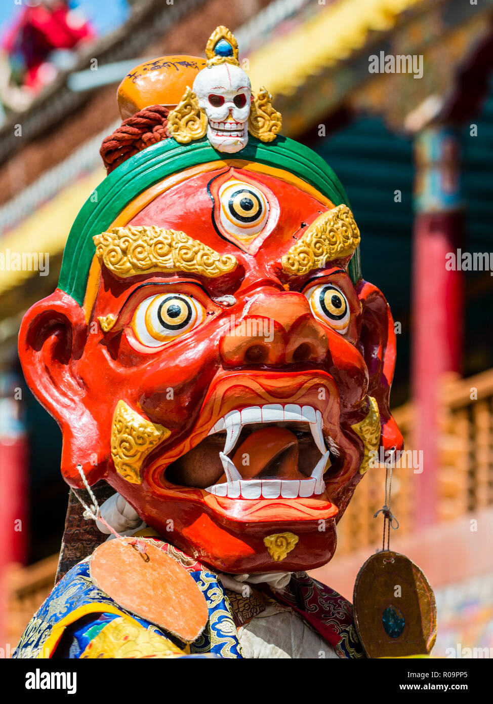 Monk from buddism religion hi-res stock photography and images - Alamy
