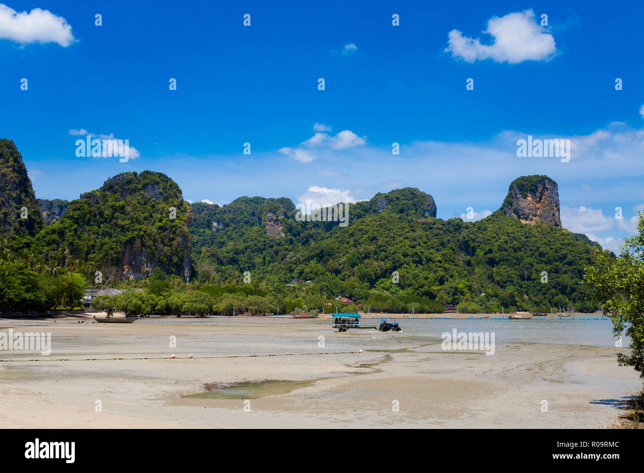 View on tropical East Railay beach in Krabi in southern Thailand ...