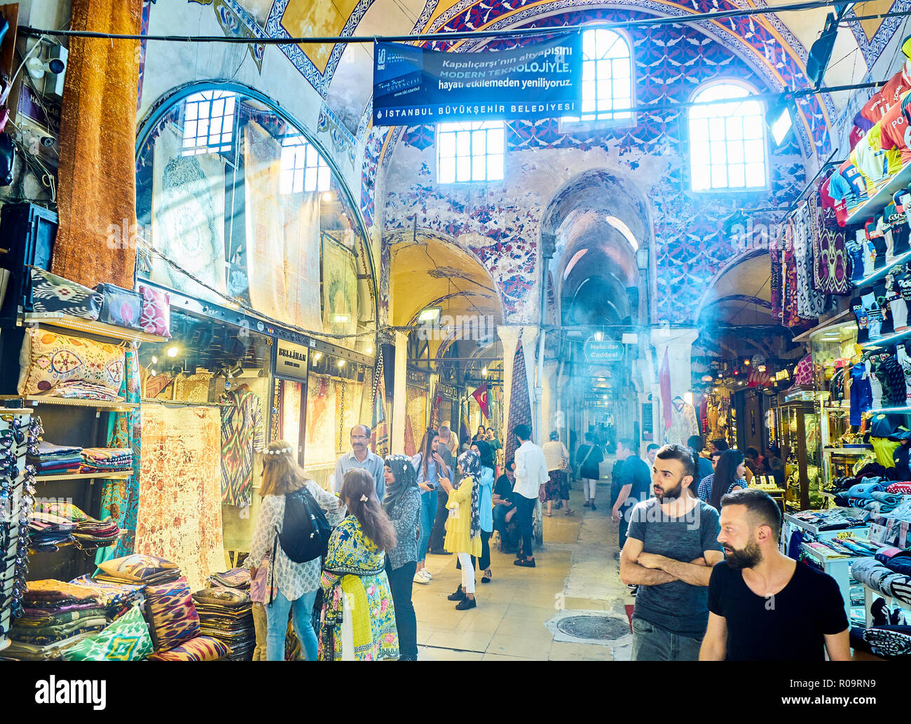 Sultanahmet kapali carsi hi-res stock photography and images - Alamy
