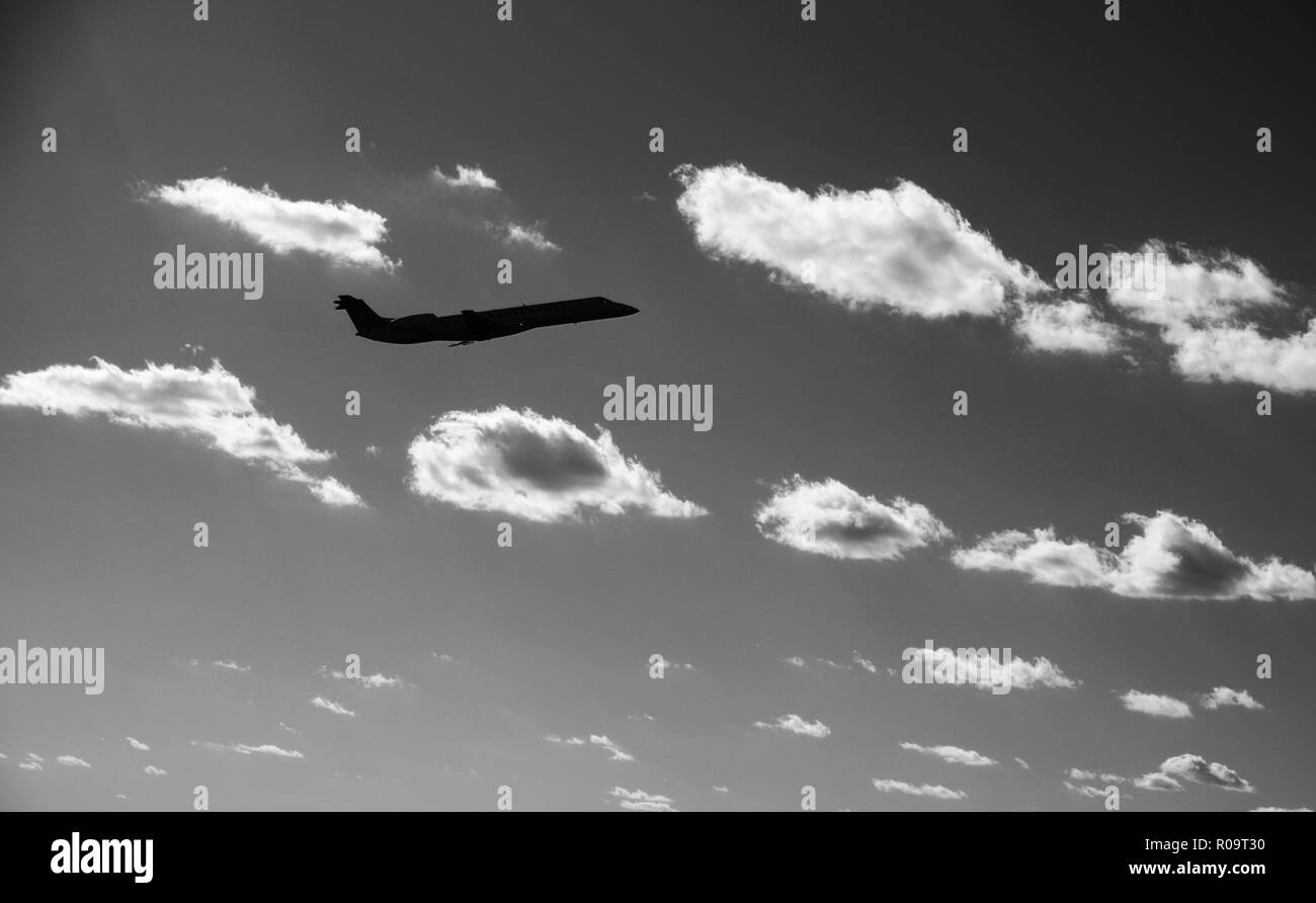 Airlines embraer Black and White Stock Photos & Images - Alamy